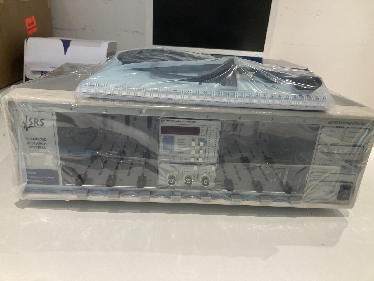 SRS锁相放大器、原子钟、质谱仪、射频信号发生器，数字延迟发生器和时钟合成器