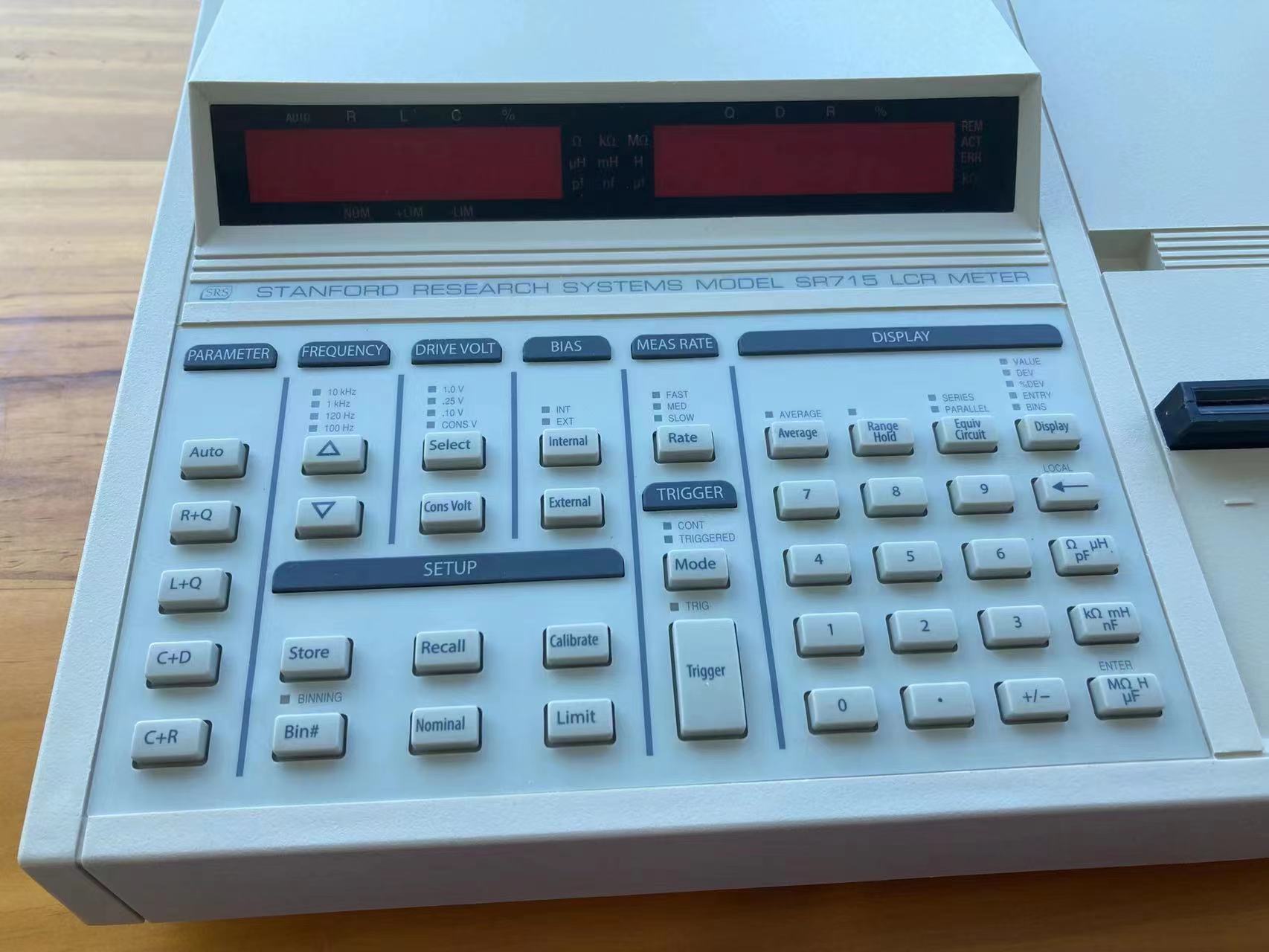 美国Stanford research SRS SR715 LCR METER